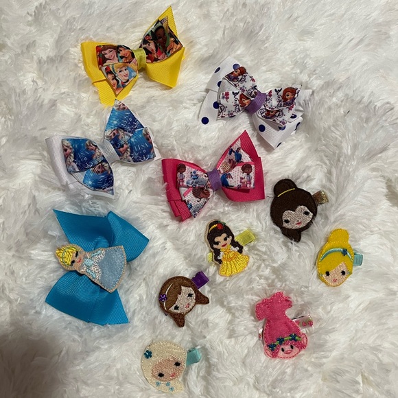 Accessories | Disney Princess Hair Bows On A Clip And Felt Clips 5 Bows ...